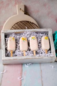 How To Make Cakesicles - Partylicious