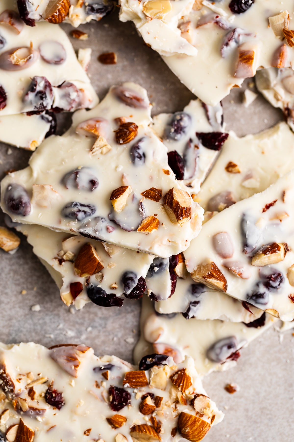Easy White Chocolate Bark Recipe (3 Ingredients) - Partylicious