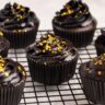 15 Minute Black Frosting (with and without food dye) - Partylicious