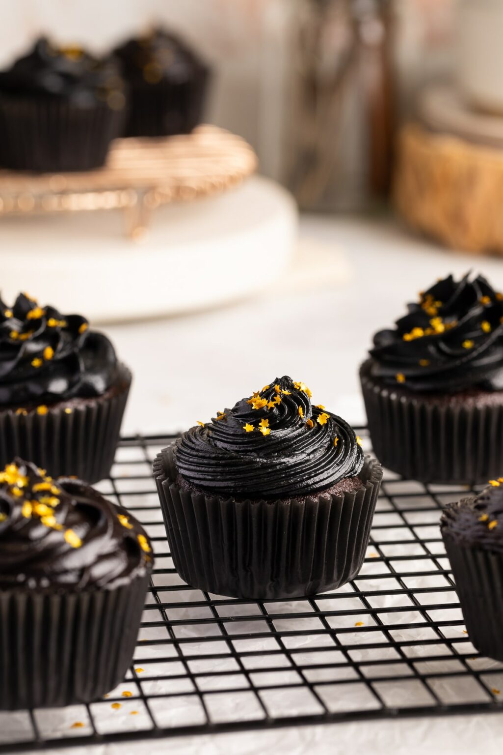 15 Minute Black Frosting (with and without food dye) - Partylicious