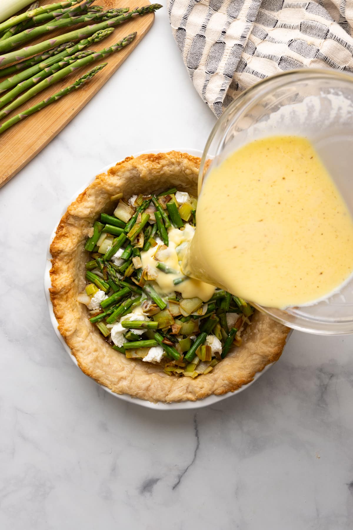 How to Par-Bake and Blind Bake Pie Crust - Partylicious