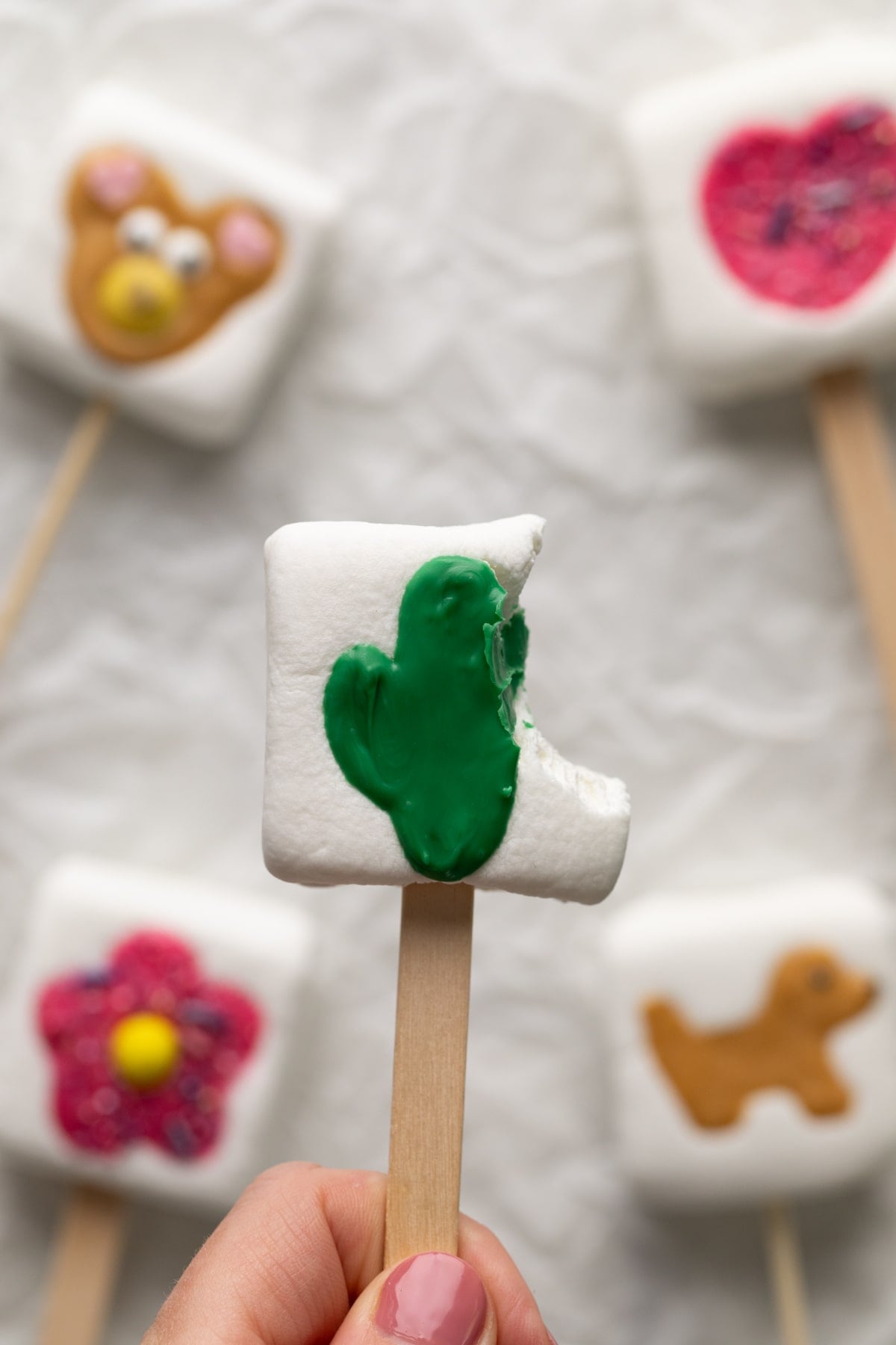 How to Make Marshmallow Pops - Partylicious